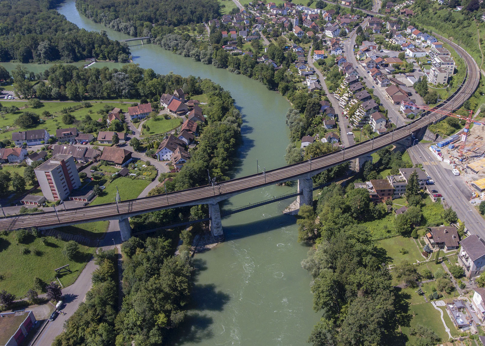 aare_aareschlucht_brugg_eisenbahnbrücke - Die Aare